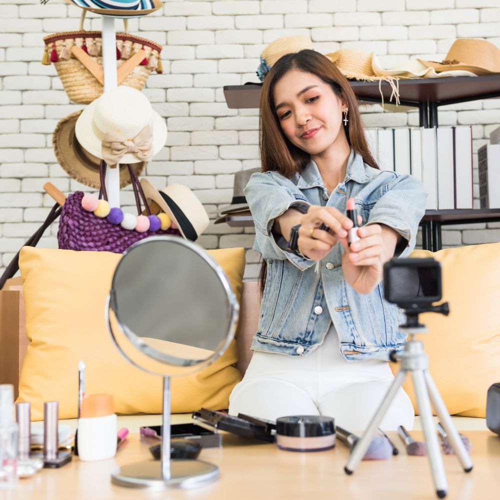 My Personal Dive into Influencer Marketing - Cash Flow Cove